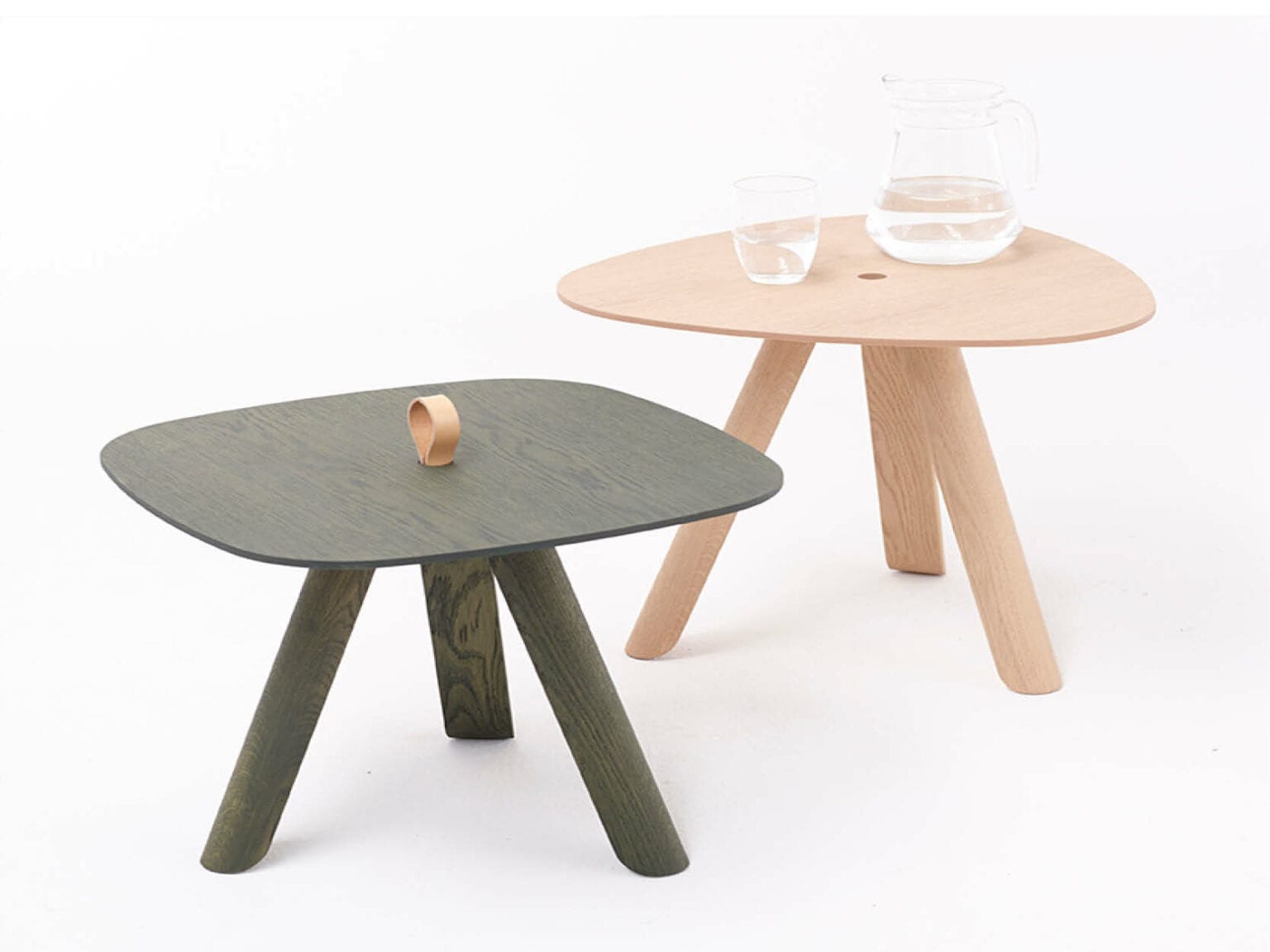 Arco Tablets bijzettafel - De Donjon Meubelen Eindhoven